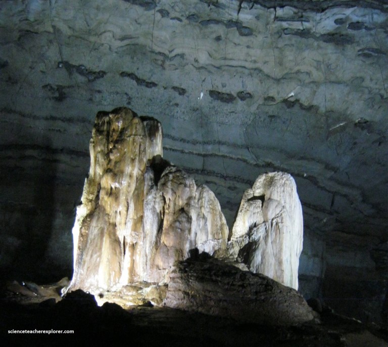 The Escarpment, S. Afr. – Explorer/Trekker